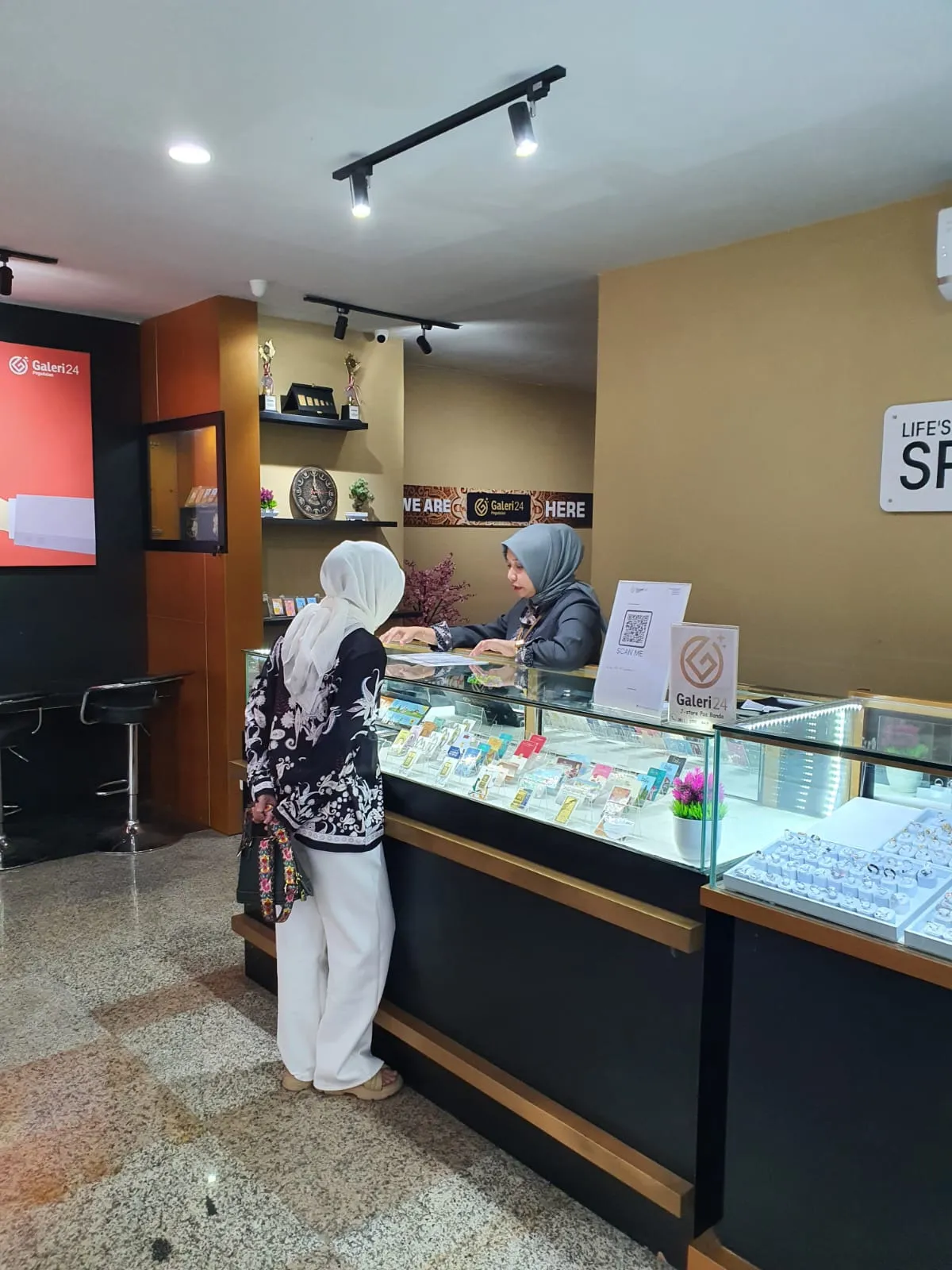 Mengapa Custom Emas Semakin Diminati Akhir-Akhir Ini? | Galeri 24